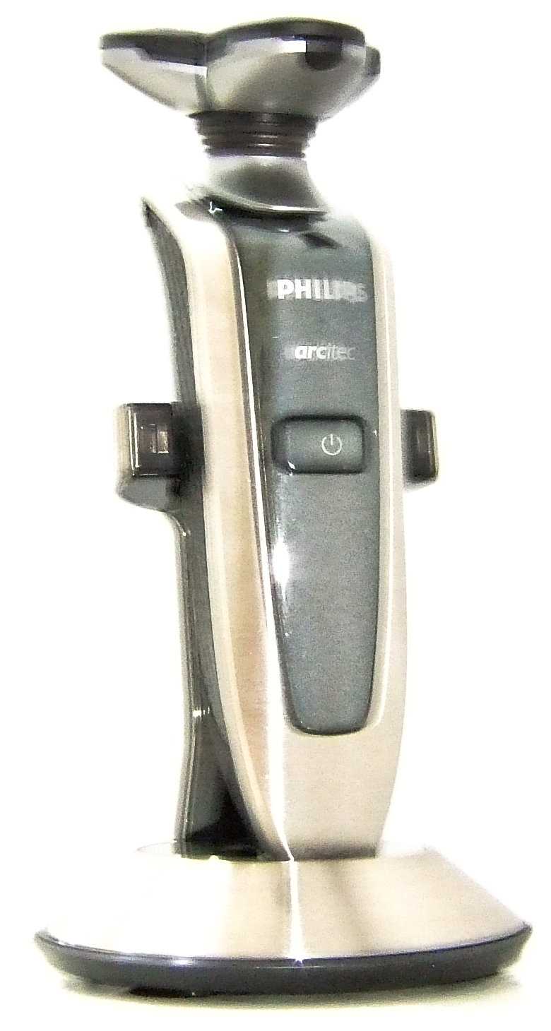 Philips Norelco arcitec 1090 Electric Shaver Review | Gear Diary