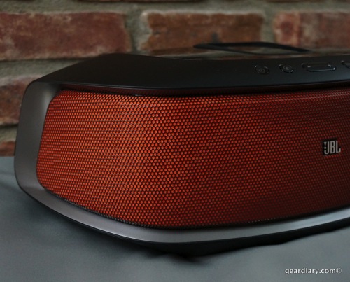 JBL OnBeat Rumble Review- Huge Sound That Will Impress | GearDiary