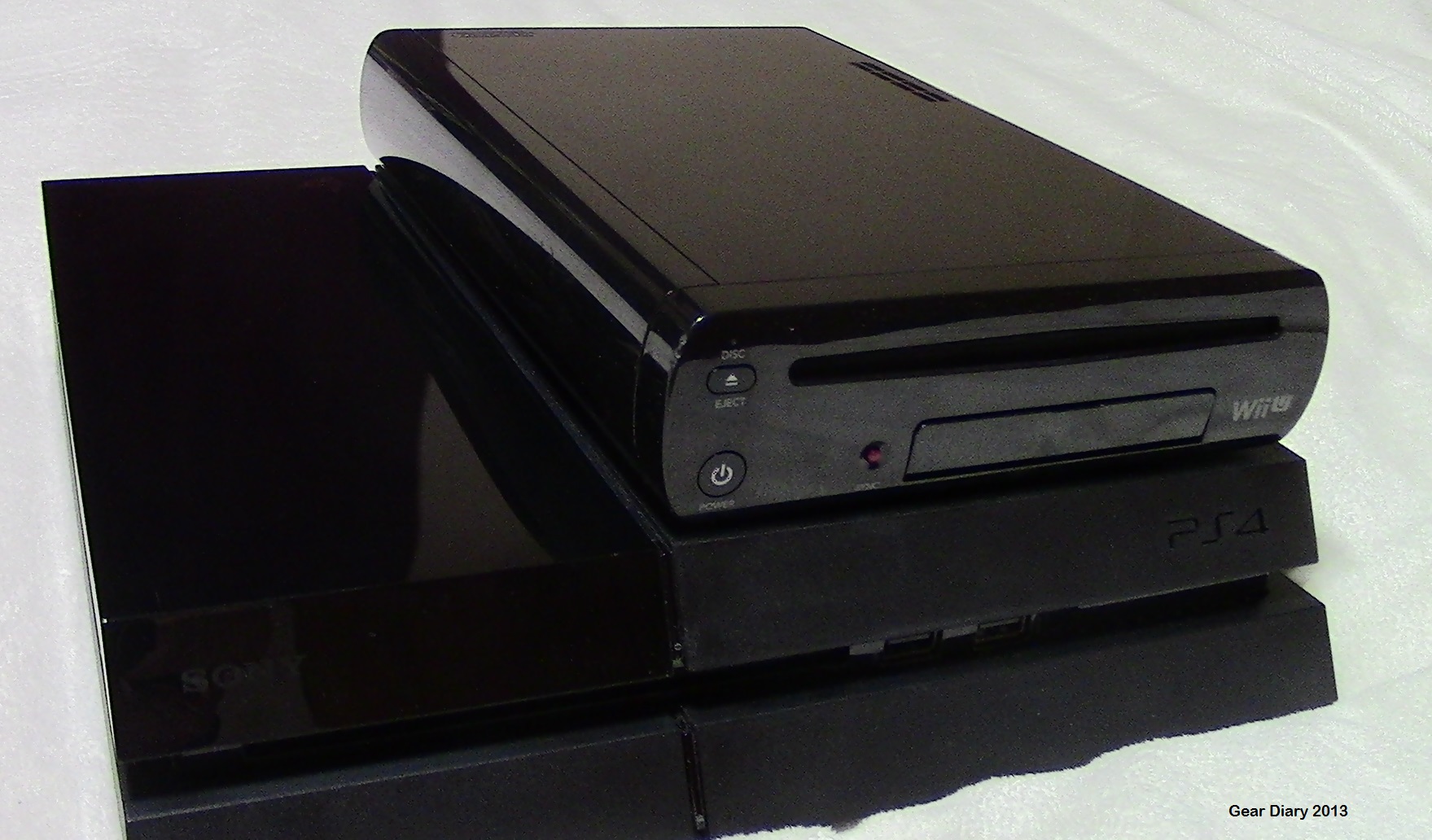 PlayStation 4 Game Console Review | Gear Diary
