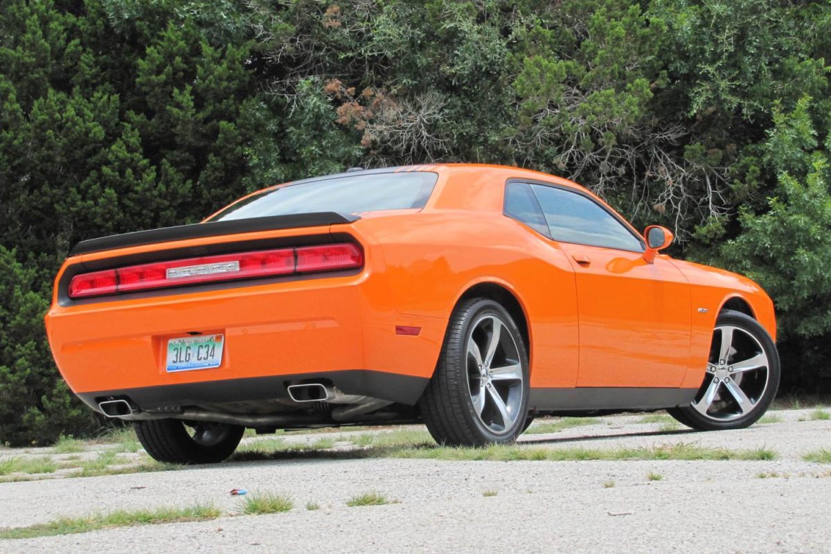 2014 Dodge Challenger R/T Shaker Screams 'Shut Up and Drive!' | Gear Diary