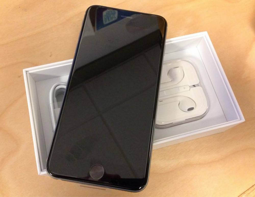 iPhone 6 Plus - First Impressions of This Mobile Goliath | Gear Diary
