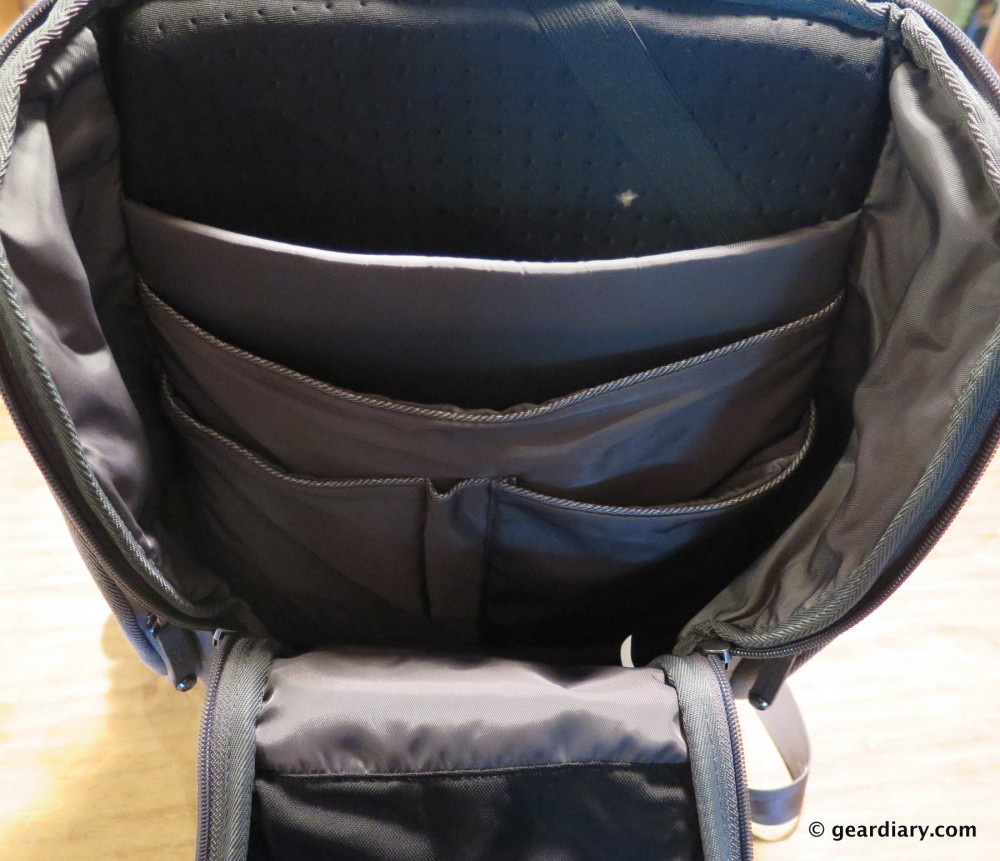 Booq Cobra Squeeze Backpack Review: A Most Excellent Gear Bag | Gear Diary