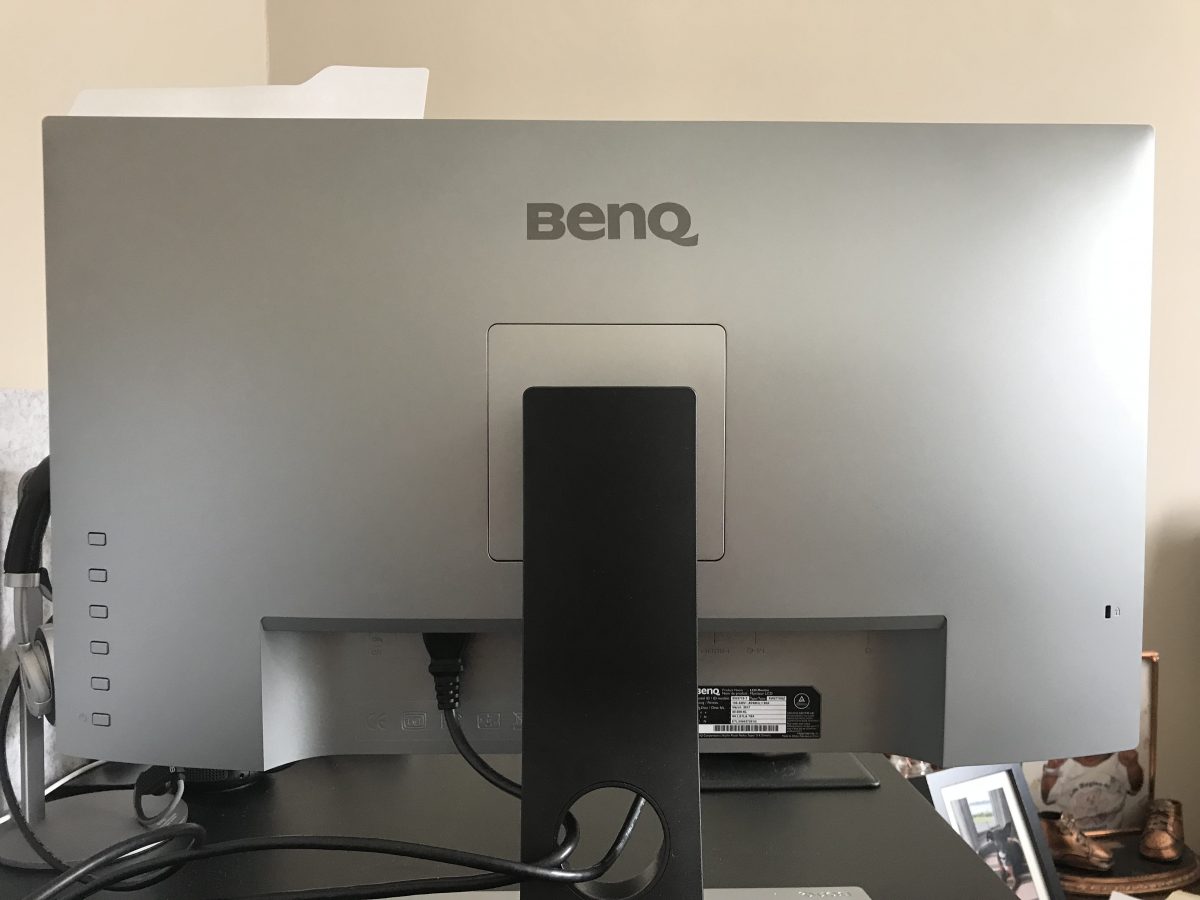 BenQ Eye-Care Monitor: Is Viewing Experience Worth the Lack of Ports ...