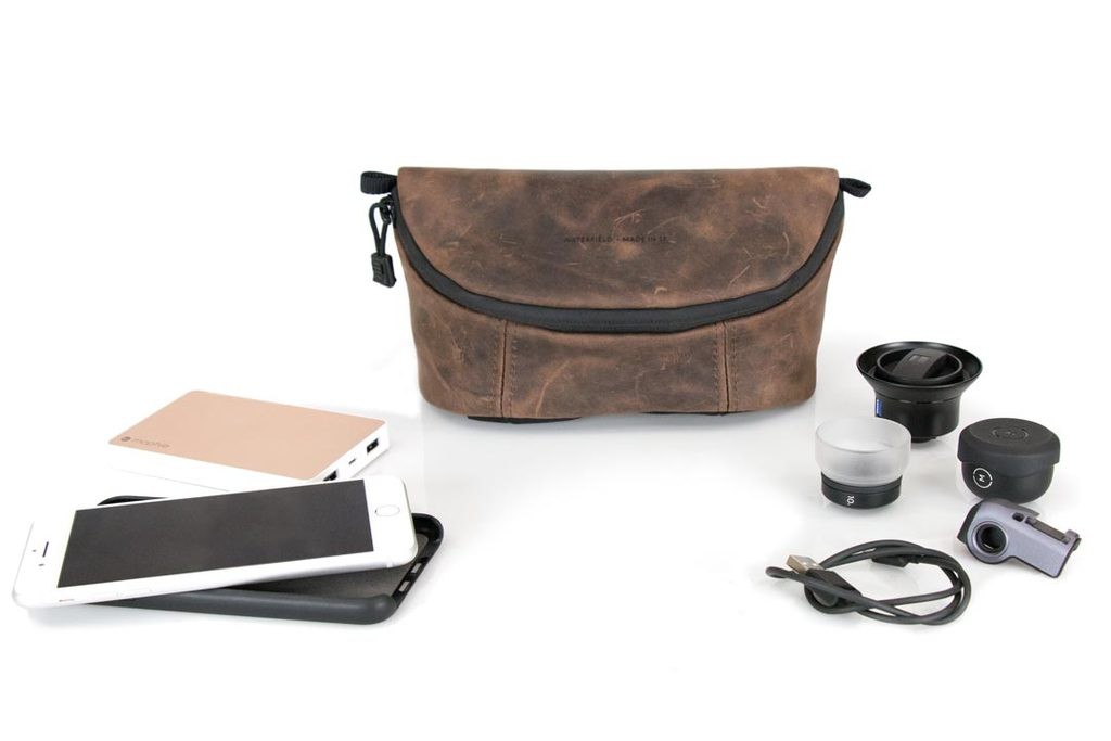 Waterfield Camera Bag Keeps Your Cameraphone and Gear Within Reach ...