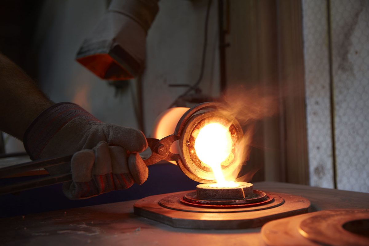 Dell Is Transforming Gold from Old Motherboards into Jewelry | GearDiary