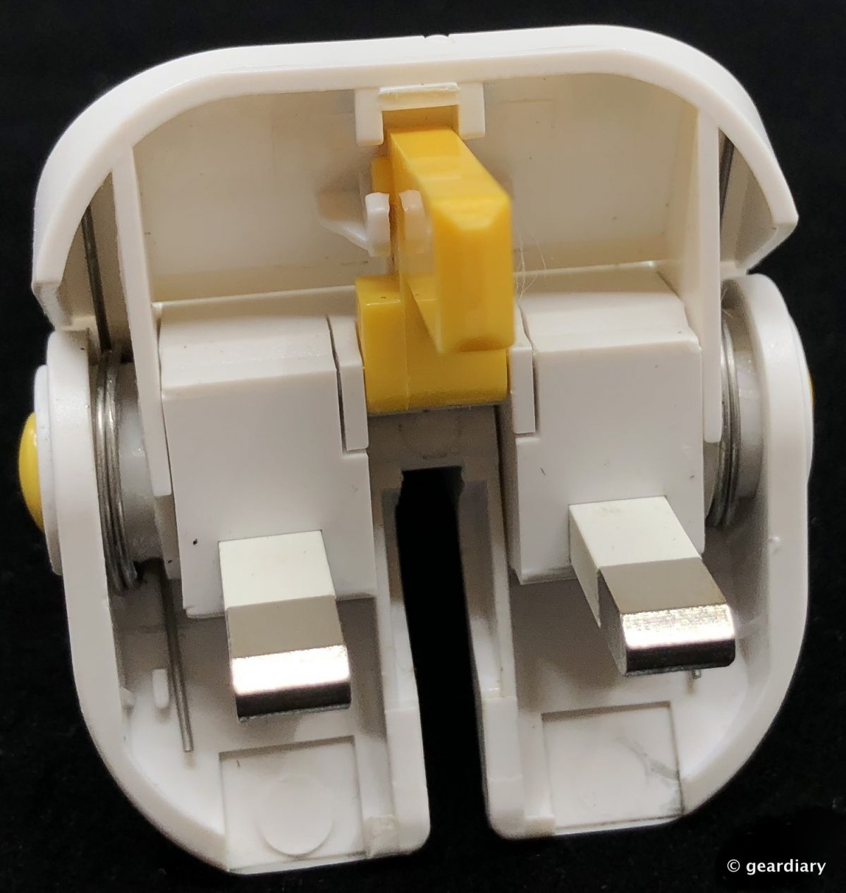 Oneadaptr FLIP Family: Brilliantly Compact World Travel USB Chargers ...