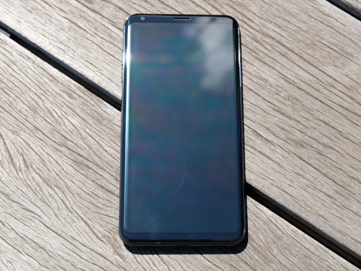 LG V35 ThinQ Is the Consolation Prize for AT&T Customers | Gear Diary