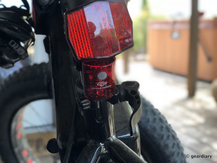 Cycle Torch Shark 55R Bike Light: Bright Enough for Safe Night Rides ...