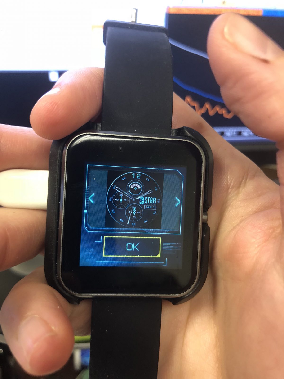 The One61 Flash Smartwatch Will Make You Want to Get up And Move ...