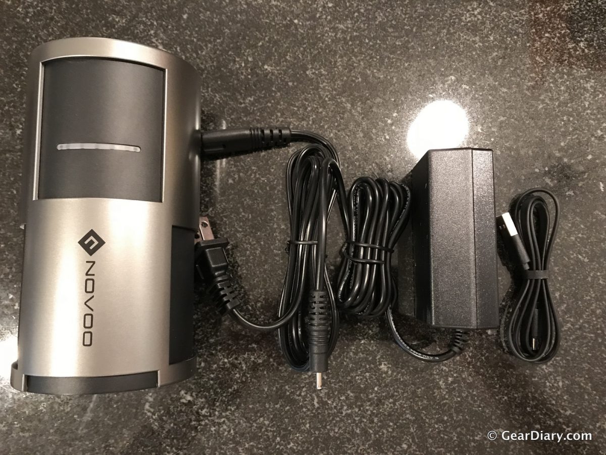 Novoo AC Power Bank Will Keep Your Devices Going All Day Long | Gear Diary