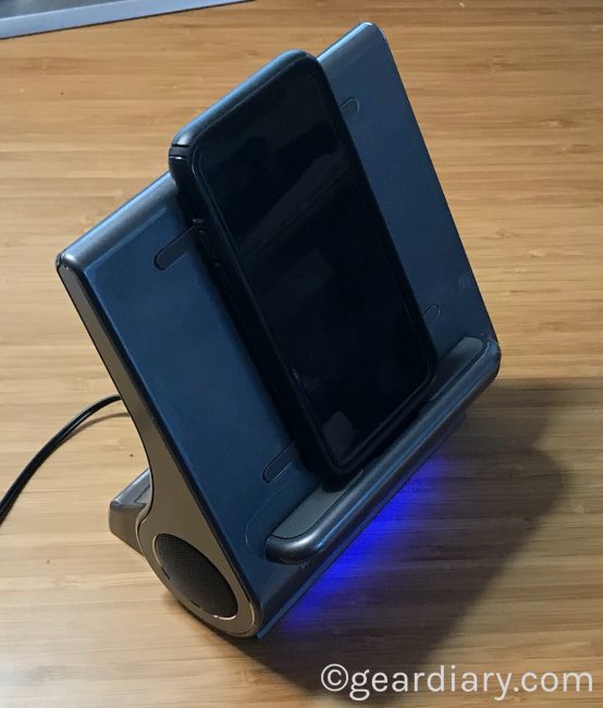 Azpen DockAll D108 Sound Hub Wirelessly Charges Your Phone and Much ...