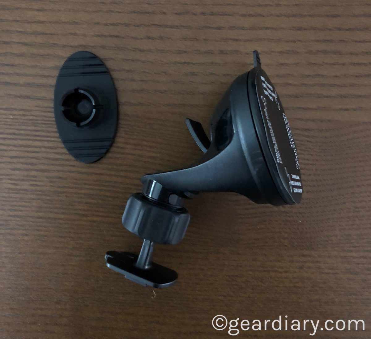 Scosche MagicMount Pro Charge Is Qi-riffic | Gear Diary
