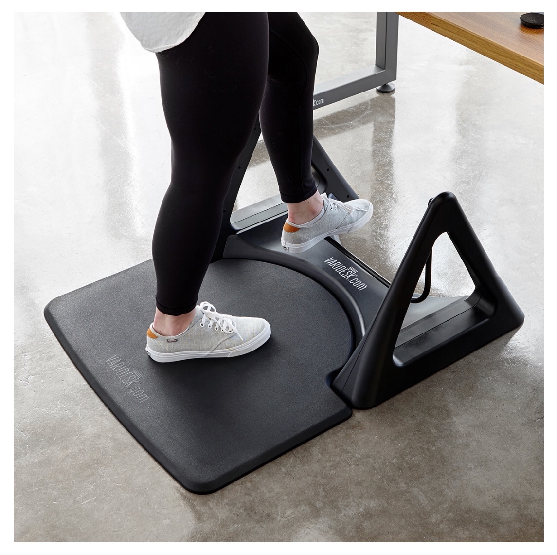 Vari ActiveMat Rocker Is an Interesting Addition to Your Standing Desk ...