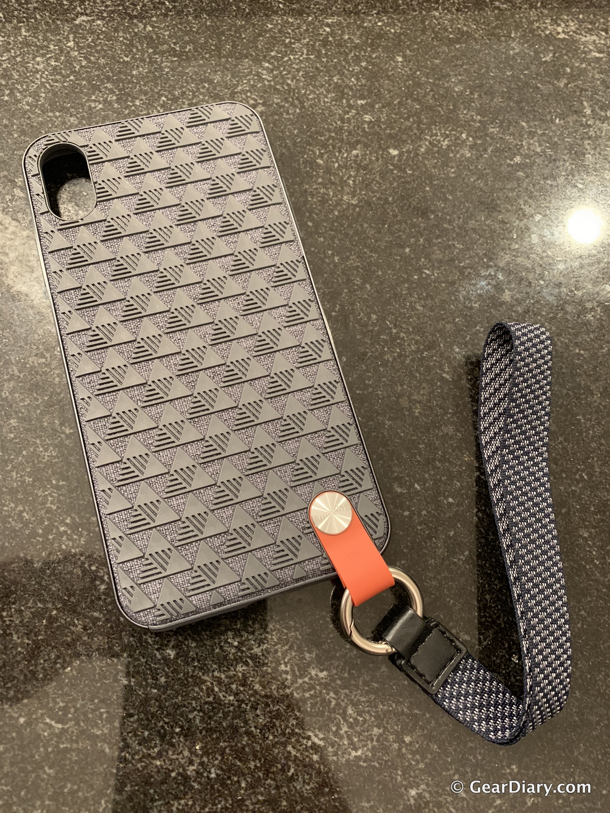 Moshi Brings the Heat with their New Line of iPhone XS and XS Max ...