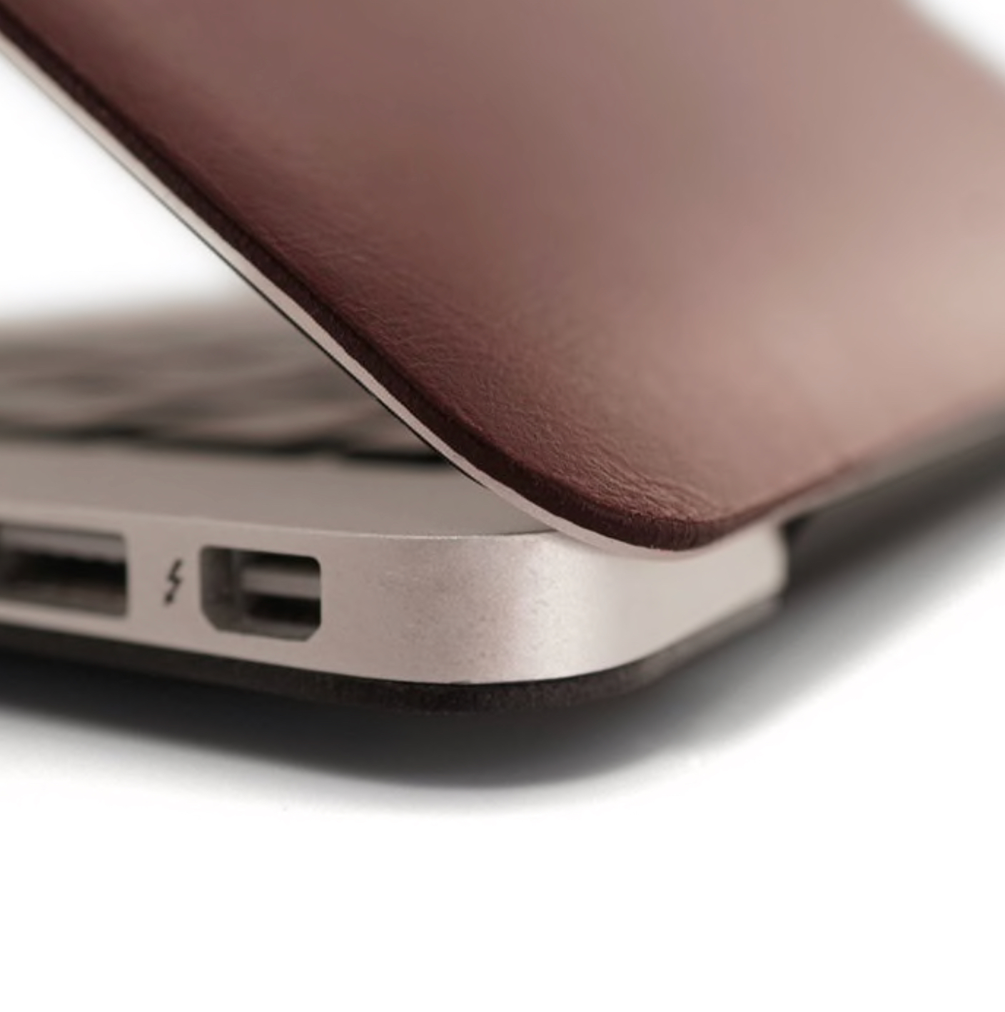 Toast’s Leather MacBook Laptop Cover is a Gorgeous Way to Protect Your ...