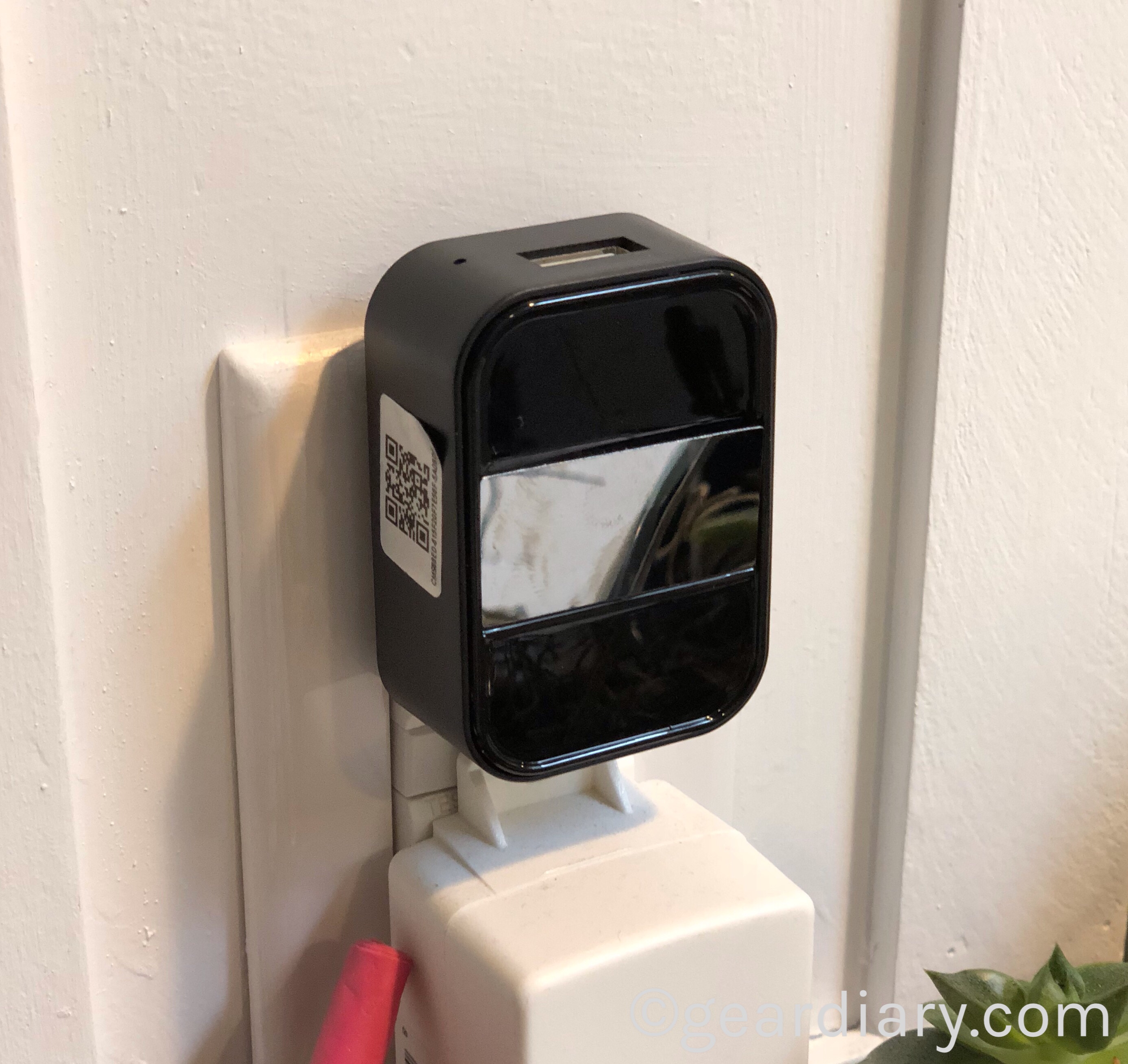 SpyFinder Pro Hidden Camera Detector Seeks Kickstarter Funding