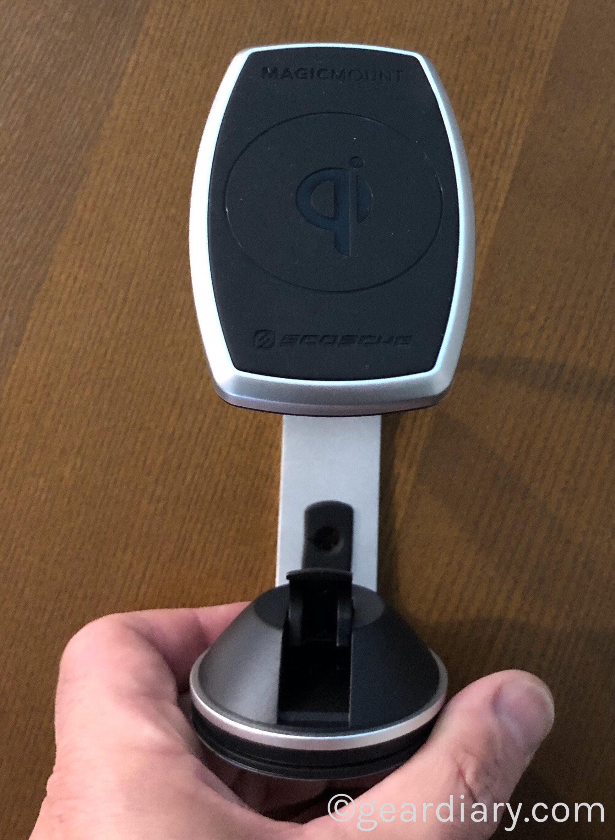 The Desk Version of the Scosche MagicMount Pro Charge Is the Wireless ...