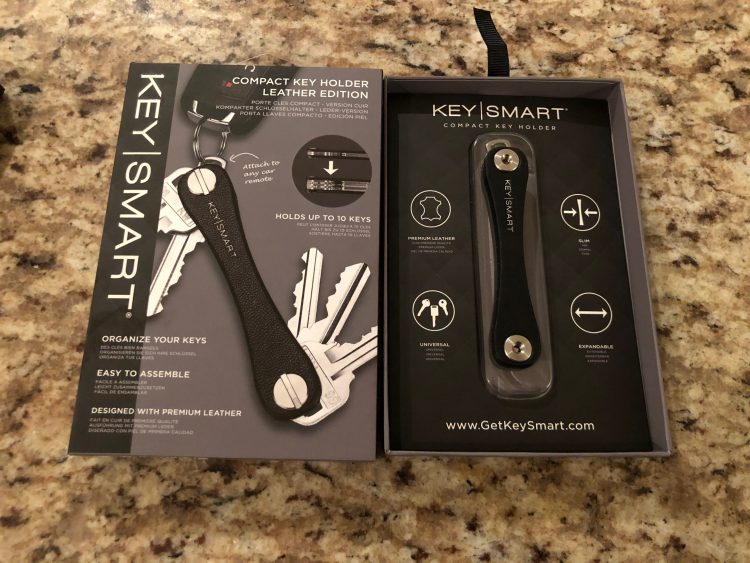 KeySmart's Leather Key Organizer Is an Elegant Accessory for Your Keys