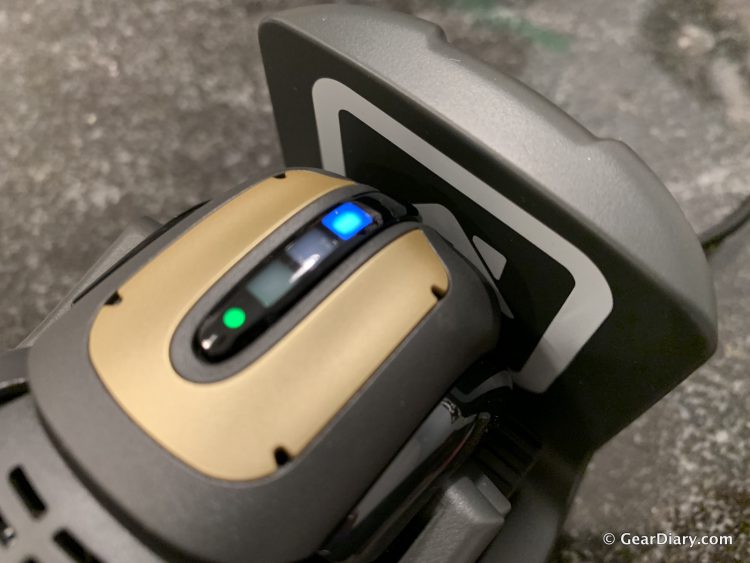 Anki Vector is the Expressive Pet Robot Who Is Here to Help