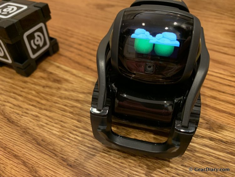 Anki Vector is the Expressive Pet Robot Who Is Here to Help