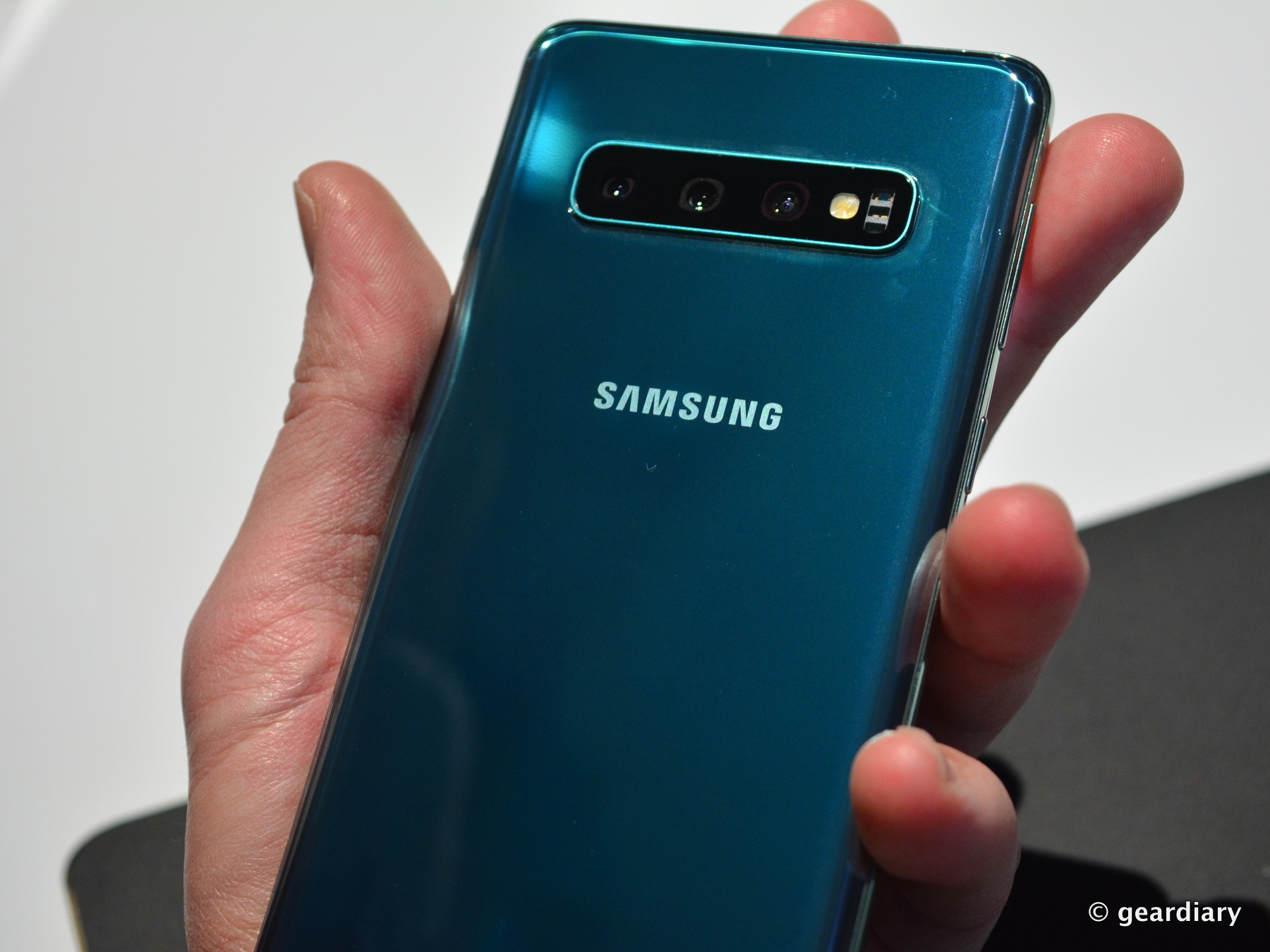 Samsung's 2019 Galaxy Line Is Out of This World! | Gear Diary
