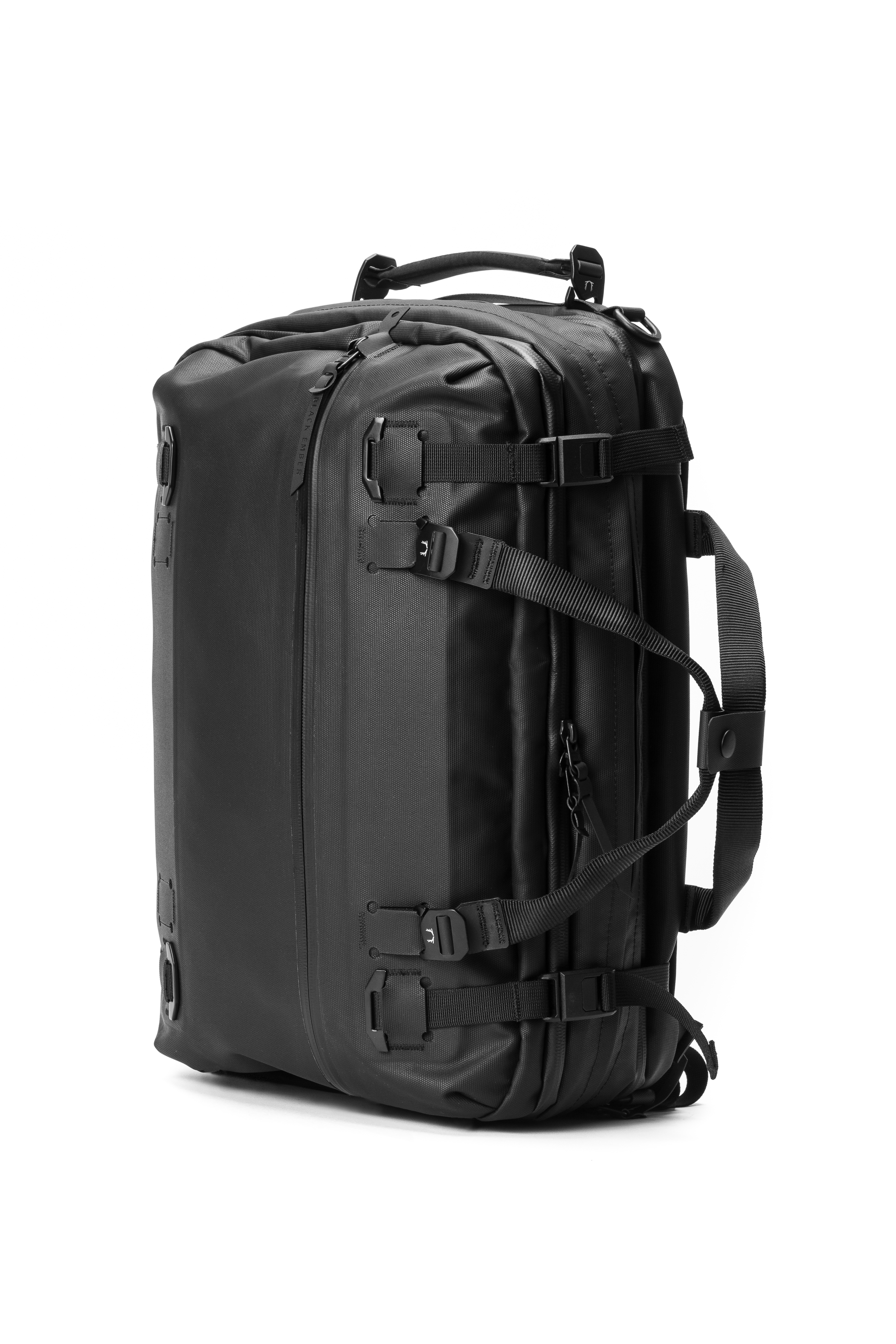 Black Ember's FORGE Backpack Is the 3-in-1 Everyday-Carry That You Need