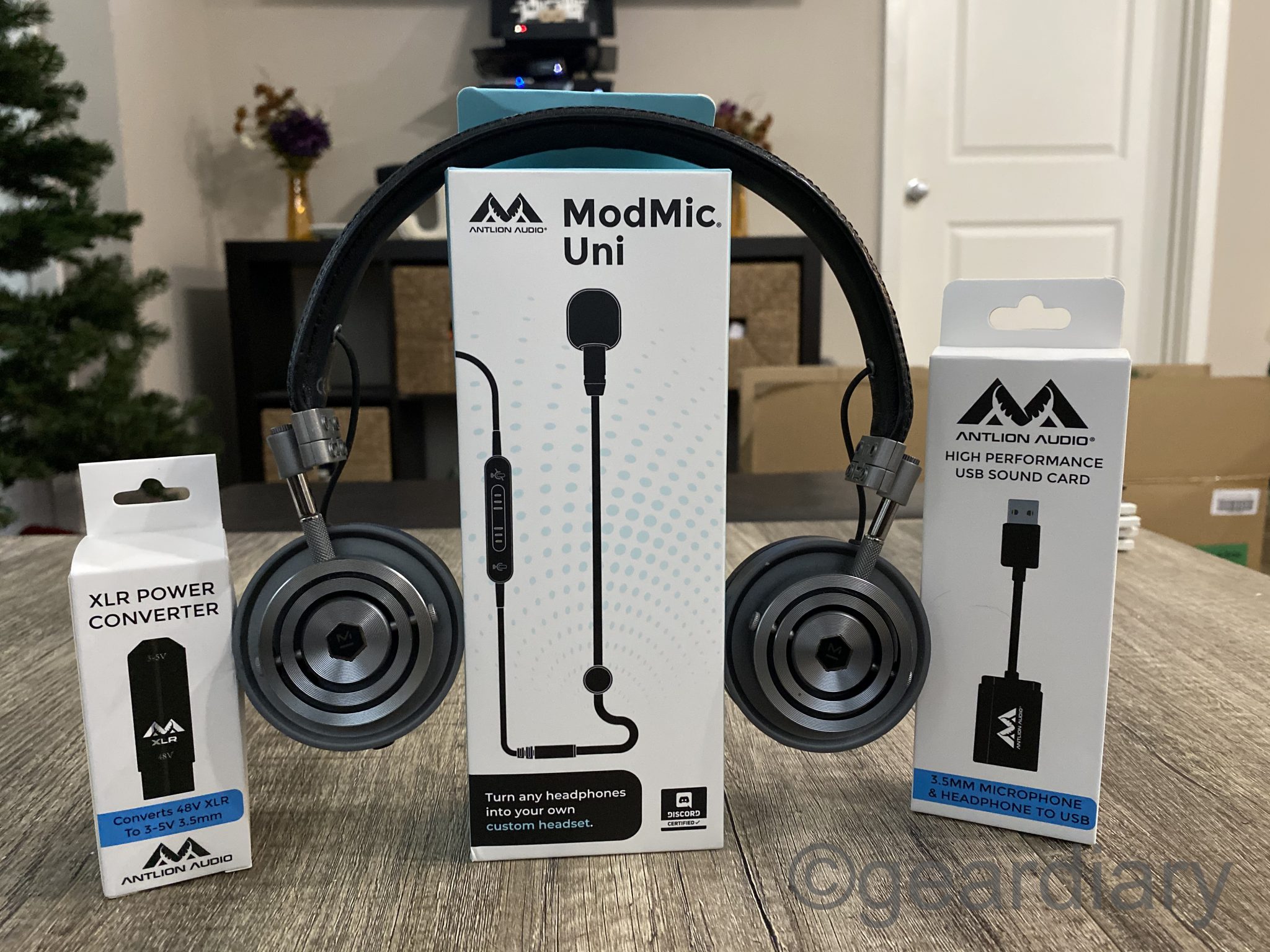 ModMic Uni: Streaming and Podcasting with Your Existing Headphones