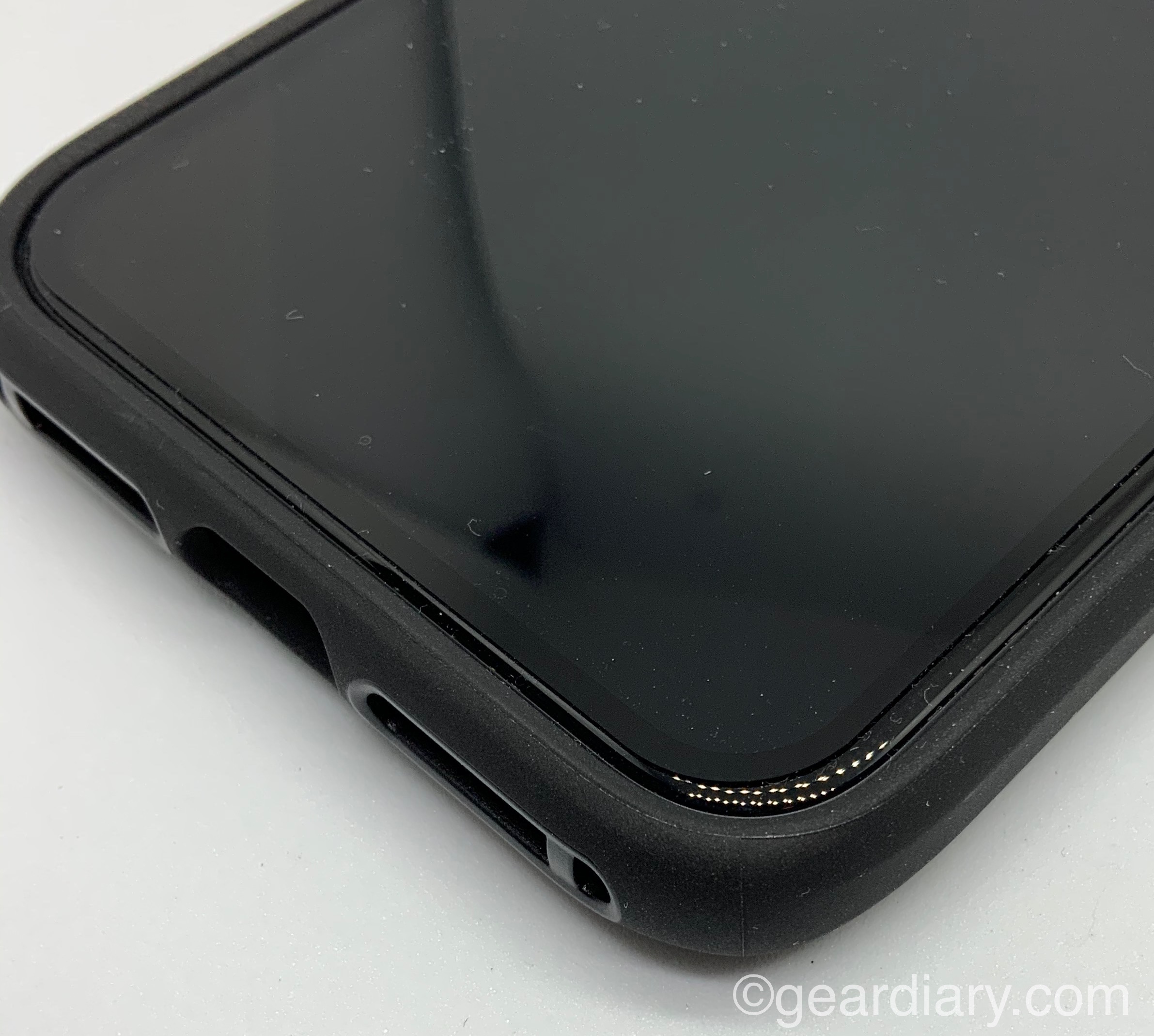 Nomad Announces New Rugged Case for Moment Lenses