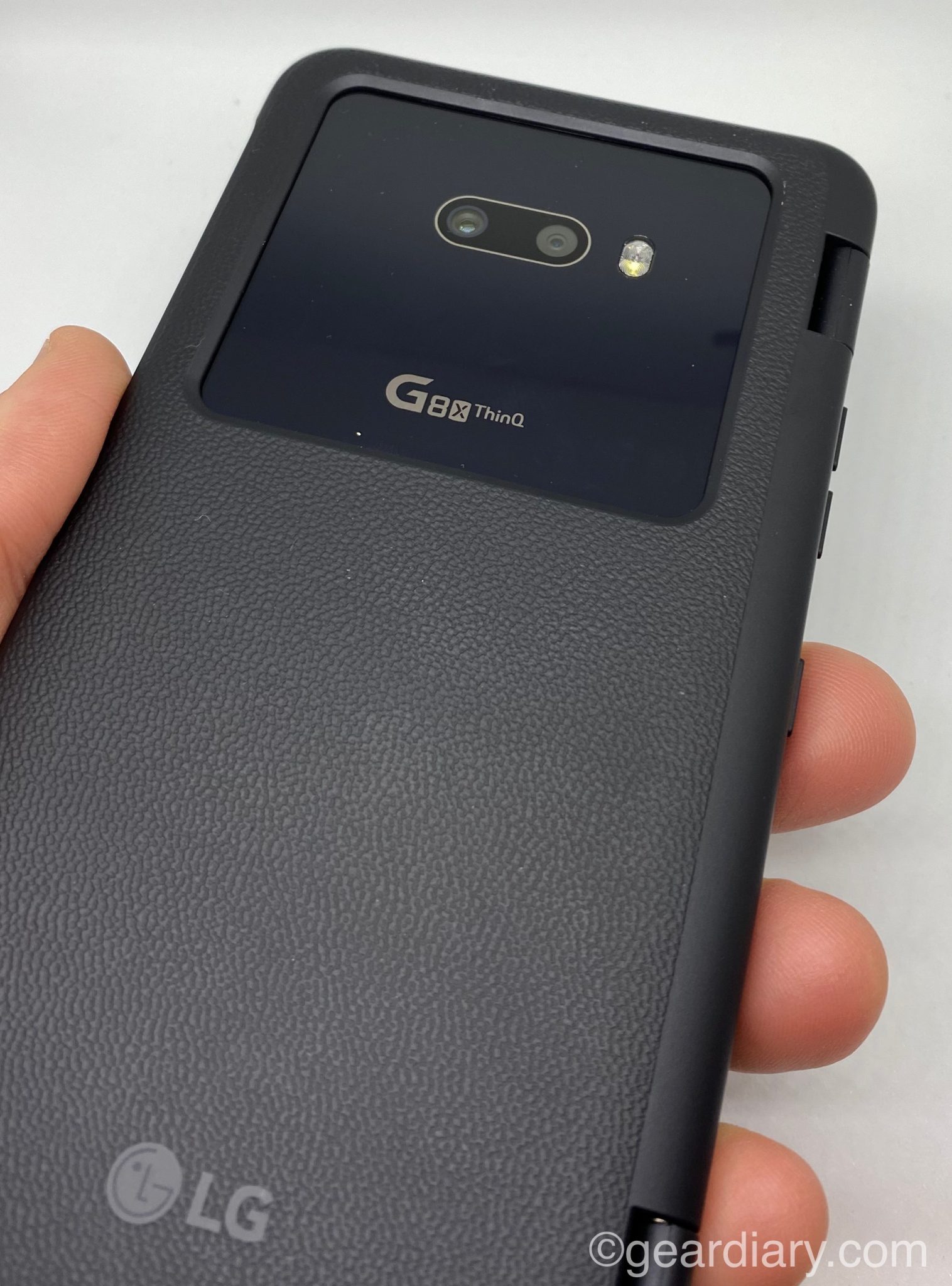 The LG G8X ThinQ Dual Screen Is Something Special