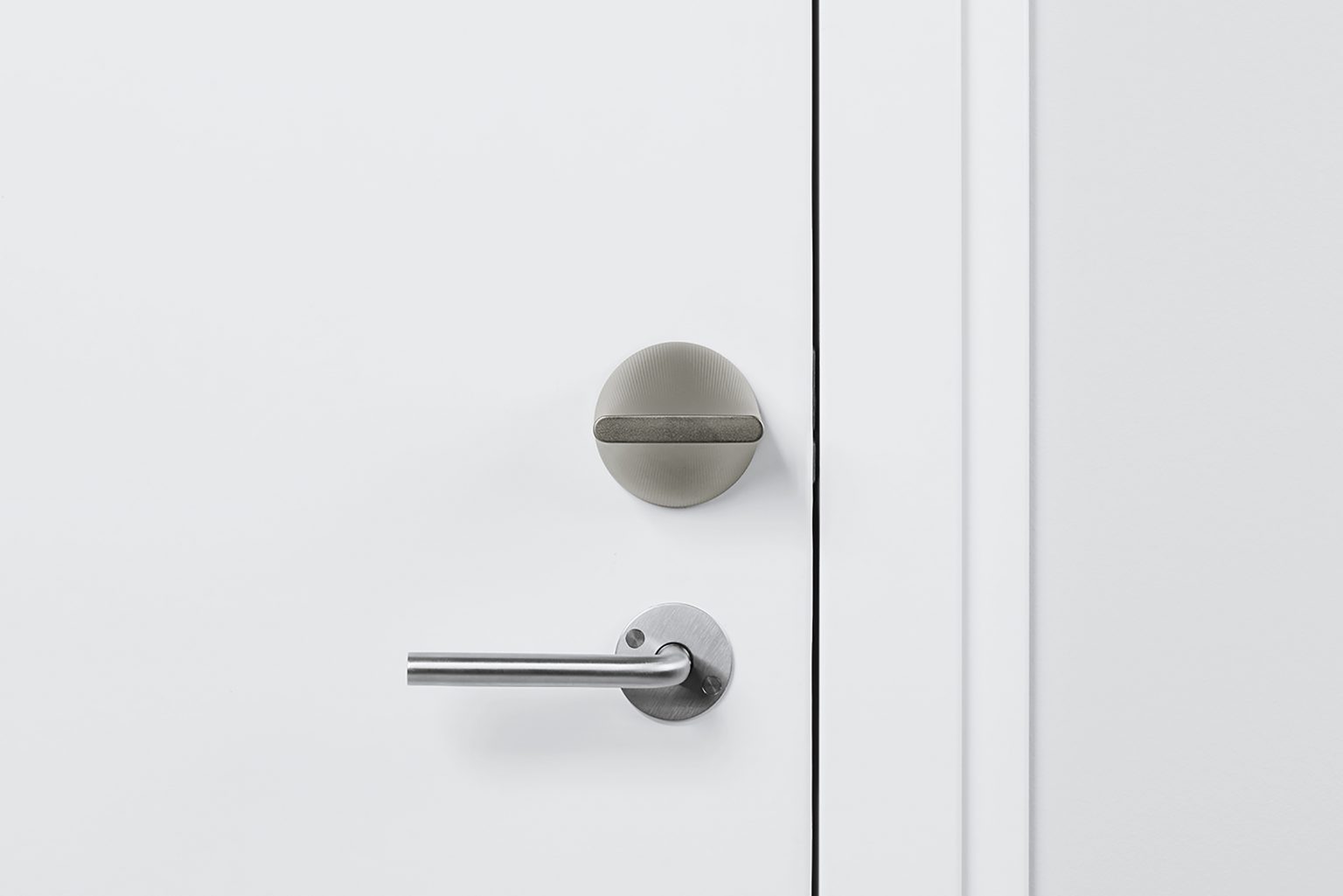 The Friday Smart Lock Is an Almost Perfect, Non-Permanent Solution for ...