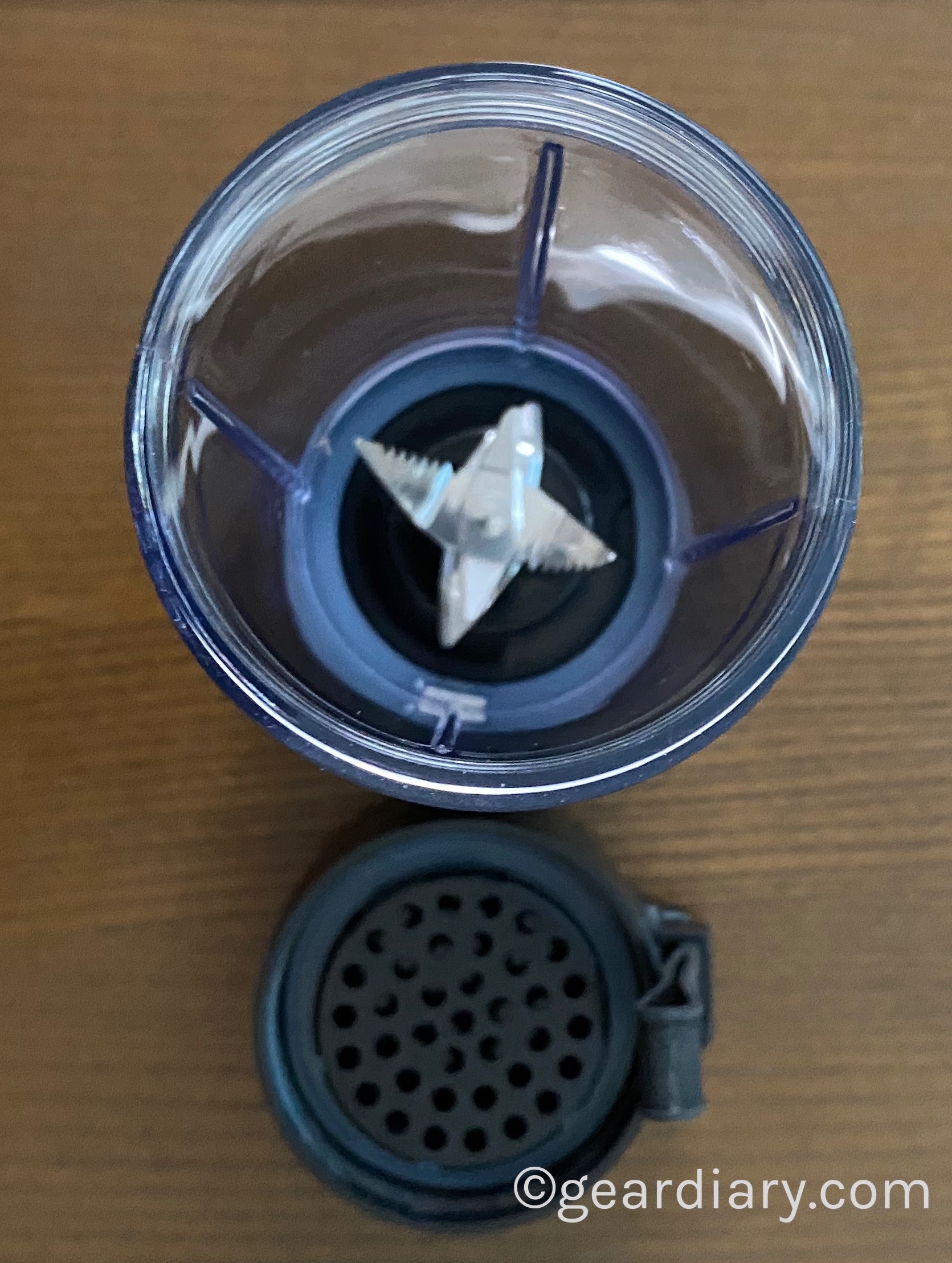 BlendJet and JetPacks Let You Make Smoothies Anywhere, Anytime