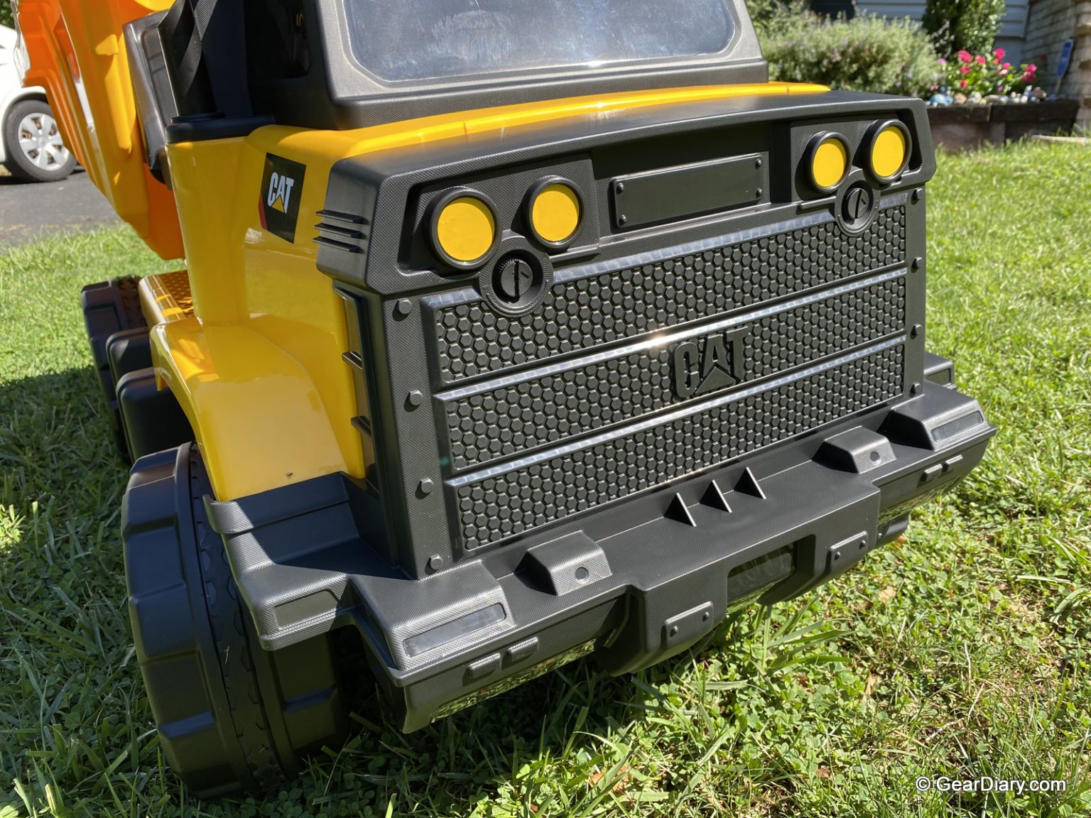 Kid Trax CAT Mining Dump Truck Electric Ride-On Is a Kids' Dream Come True