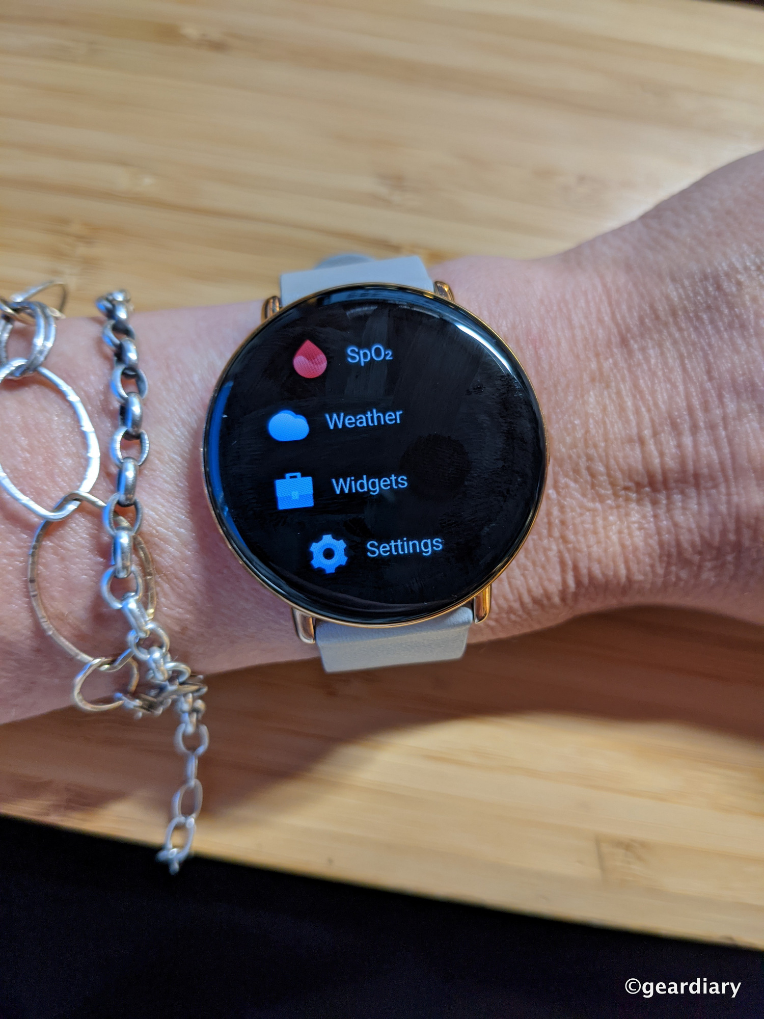 The Huami Zepp E Circle Review: A Gorgeous 'Smarter-Watch' That Comes ...