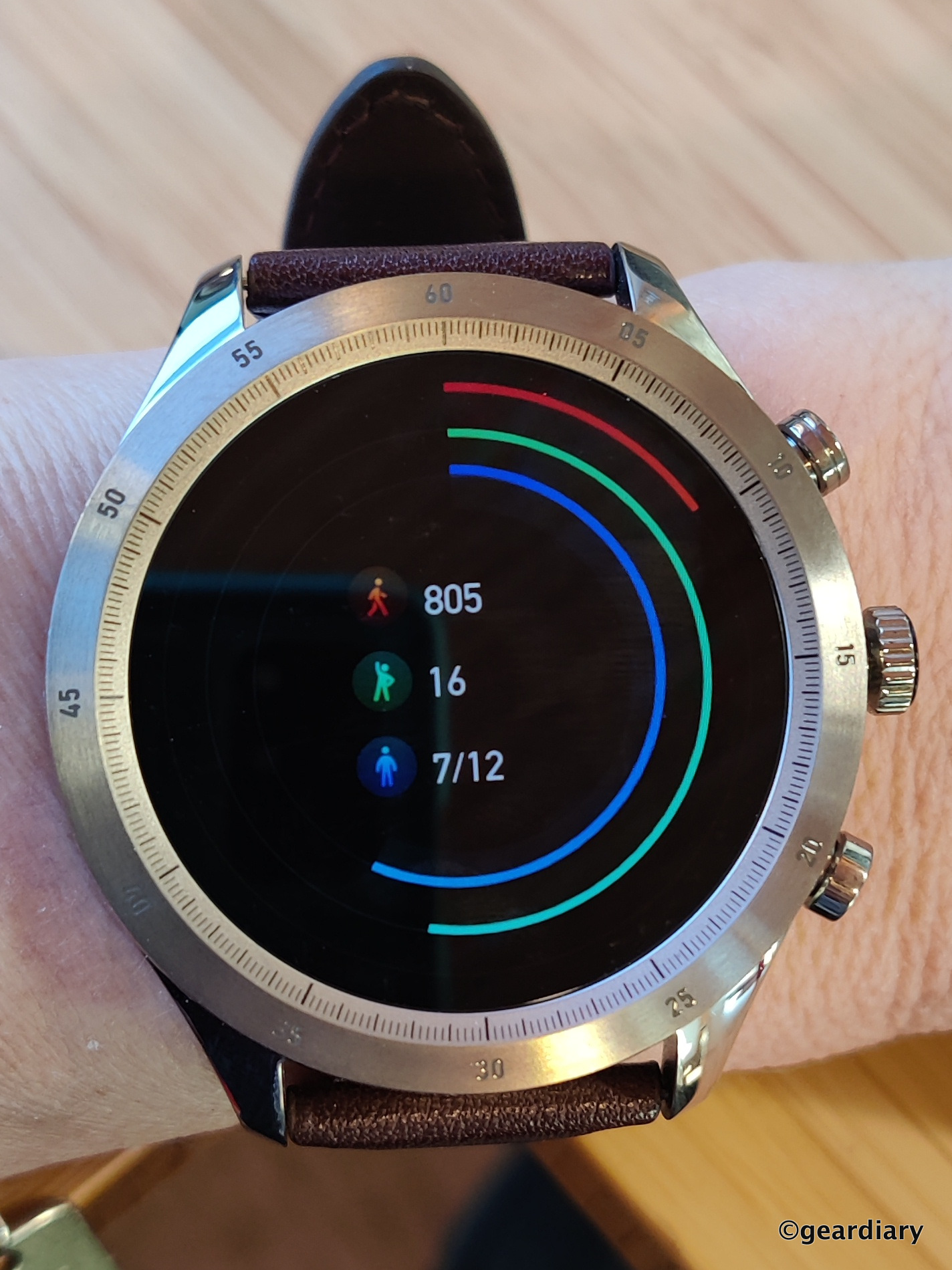 Zepp Z Review: Traditional Styling, a Titanium Alloy Body, Smart ...