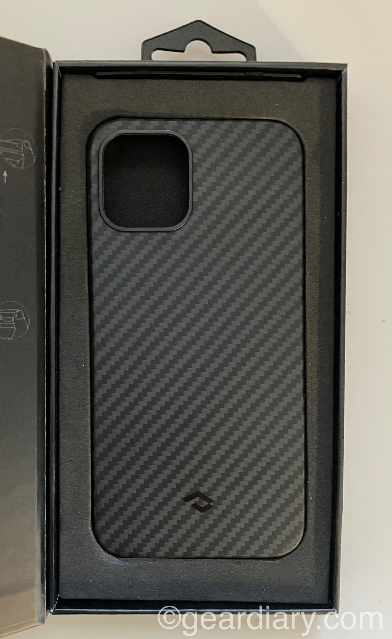 Protect Your New iPhone 12 with the Pitaka MagEZ Case