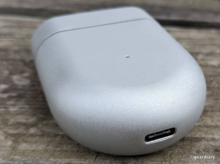 UPDATED Earin A-3 Earphones Review: Tiny Wonders for Tuning Out While ...