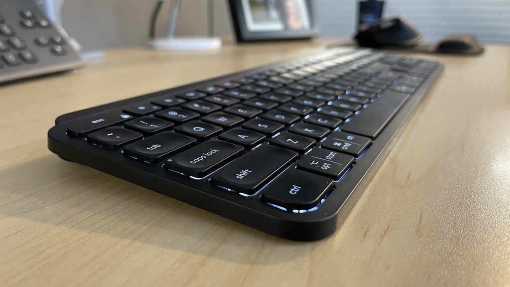 Logitech MX Keys and MX Master 3 Review: Update Your Workspace with ...