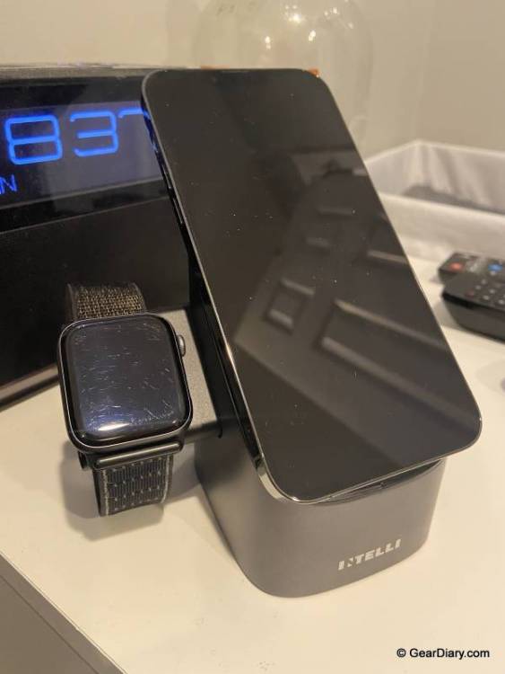 INTELLI StepUp Magnetic Wireless Charging Station Review: An Elegant ...