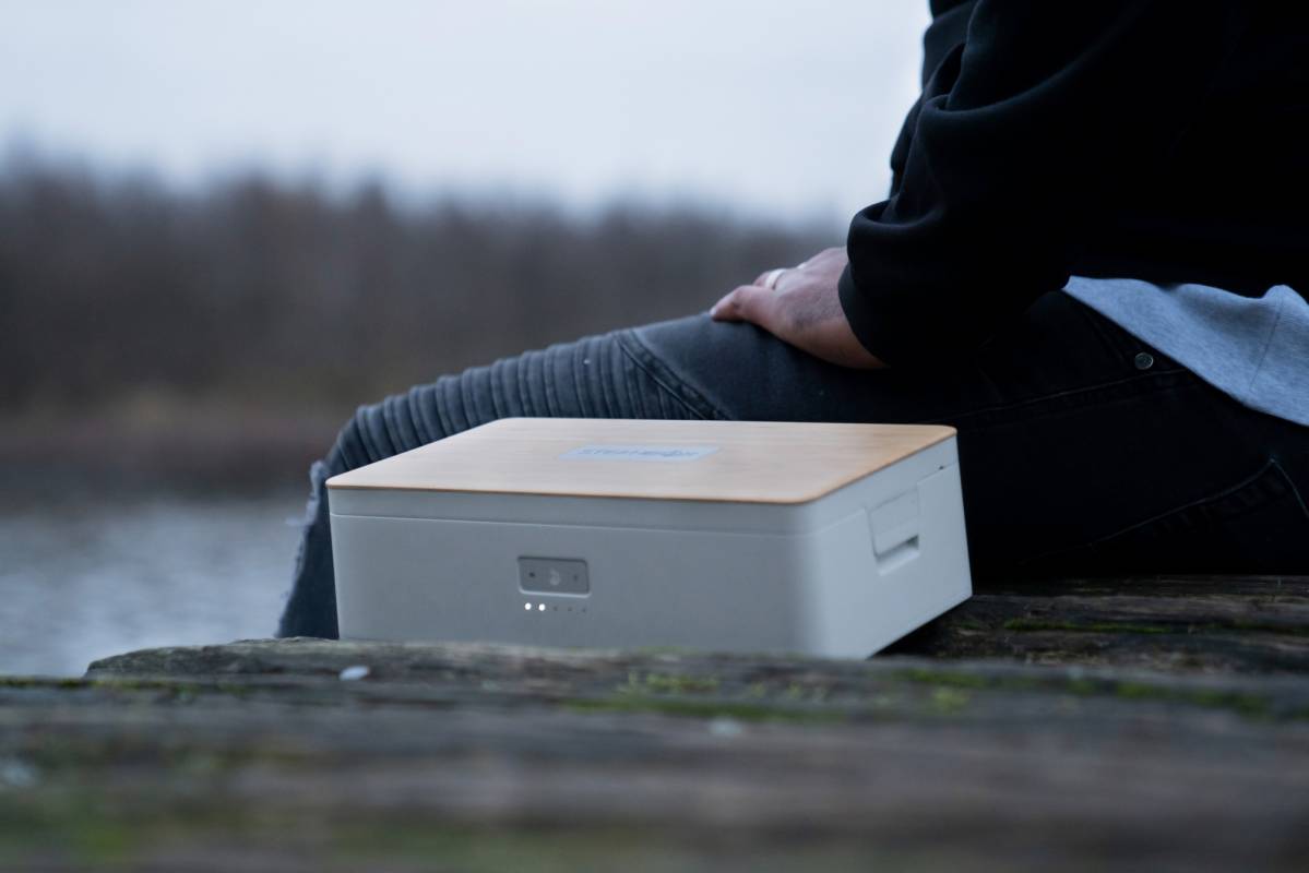 Steambox Is a Self Heating Lunchbox That Will Allow You to a Enjoy Hot ...