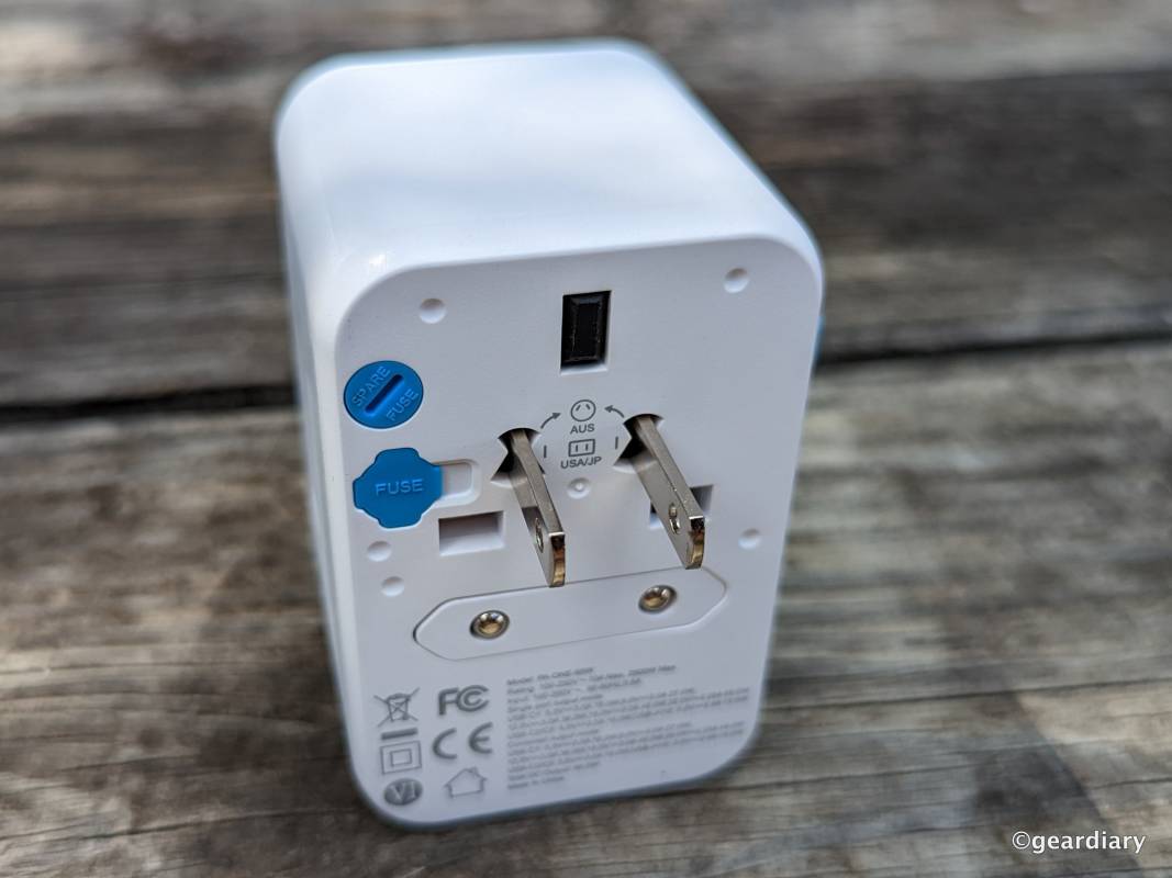 OneAdaptr OneWorld 65 Review: With 6 Different Ports, This Could Be the ...