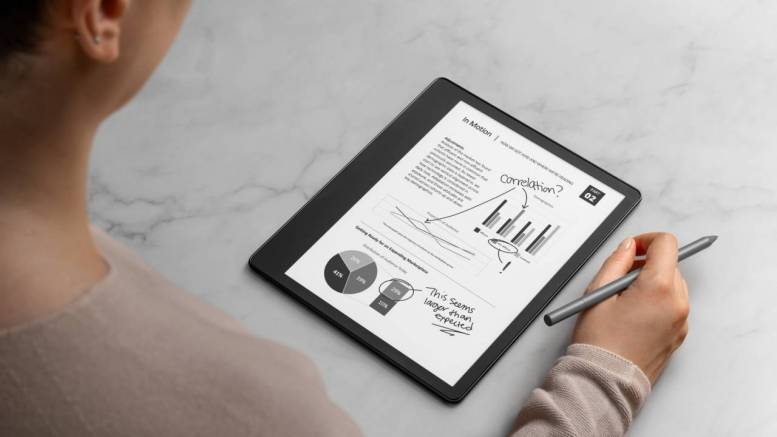 The New Amazon Kindle Scribe Has a 10.2" Display That You Can Write On ...