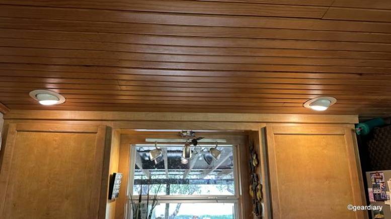 Nanoleaf Matter BR30 Smart Bulbs Review: Light Your Home According to ...