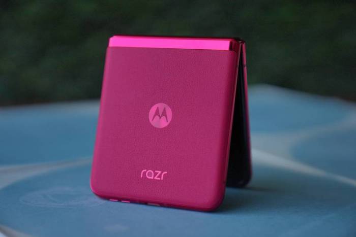 The Motorola Razr+ Is Here with Updated Specs and a Hint of 2000's ...