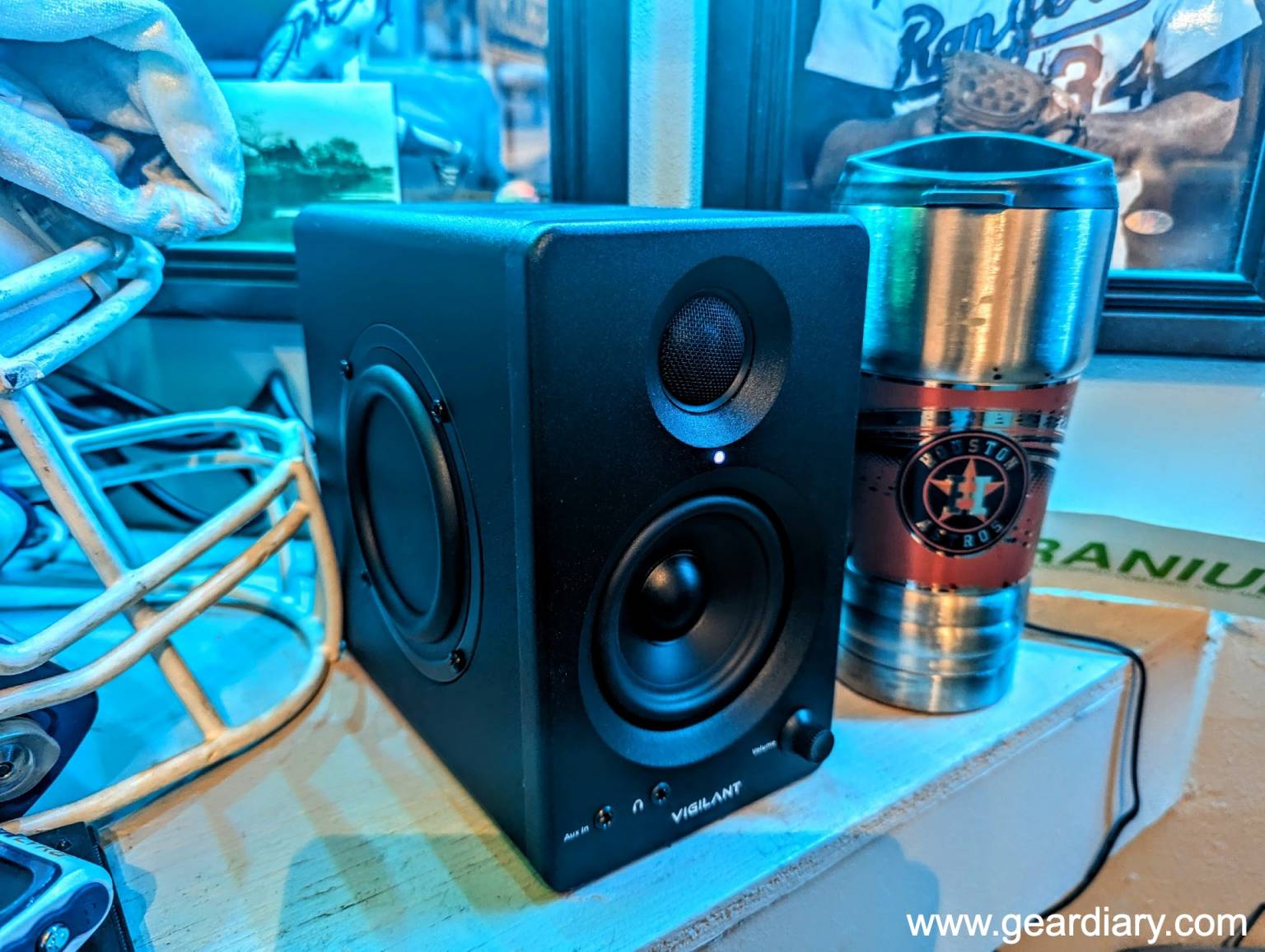 Vigilant Audio SwitchOne Review: Wireless Powered Speakers That Pack a Punch | Gear Diary
