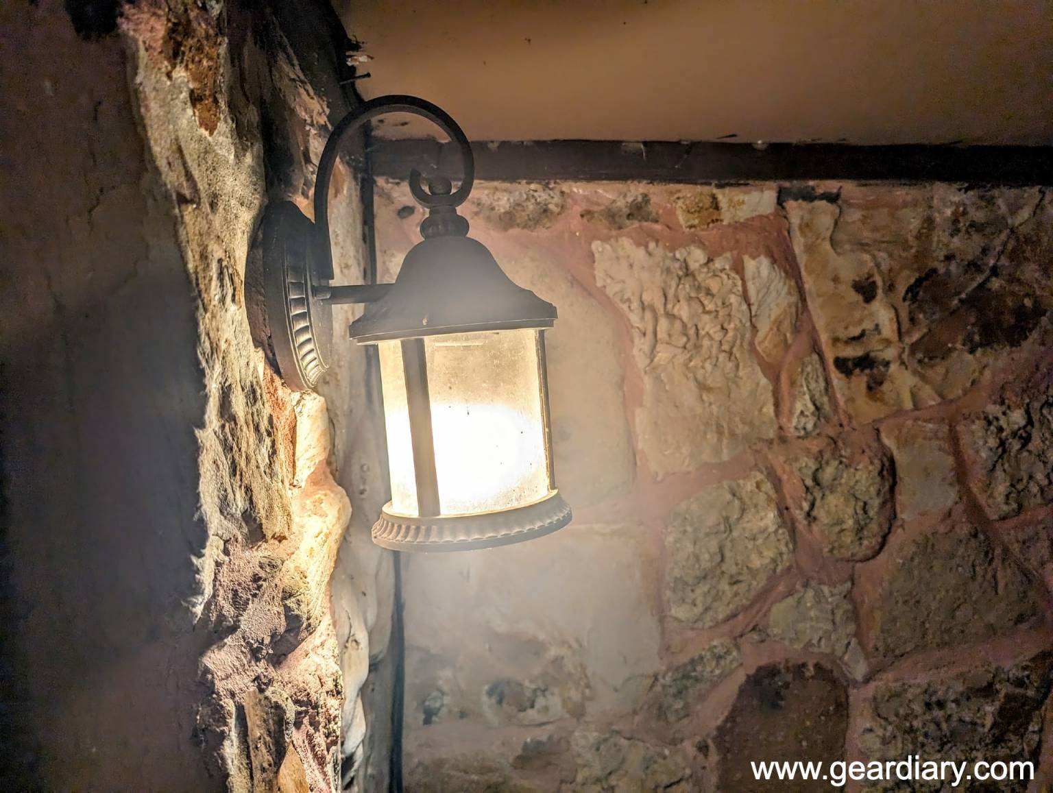 Vivint Smart Switches and Bulbs Review: Retrofit Your Home and Make It ...