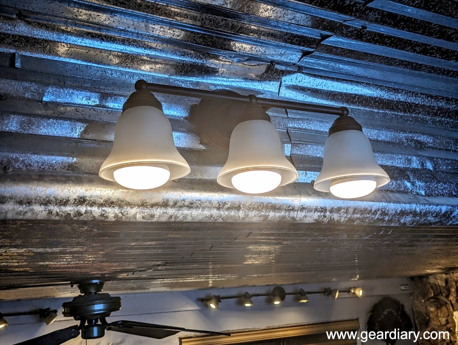 Vivint Smart Switches and Bulbs Review: Retrofit Your Home and Make It ...