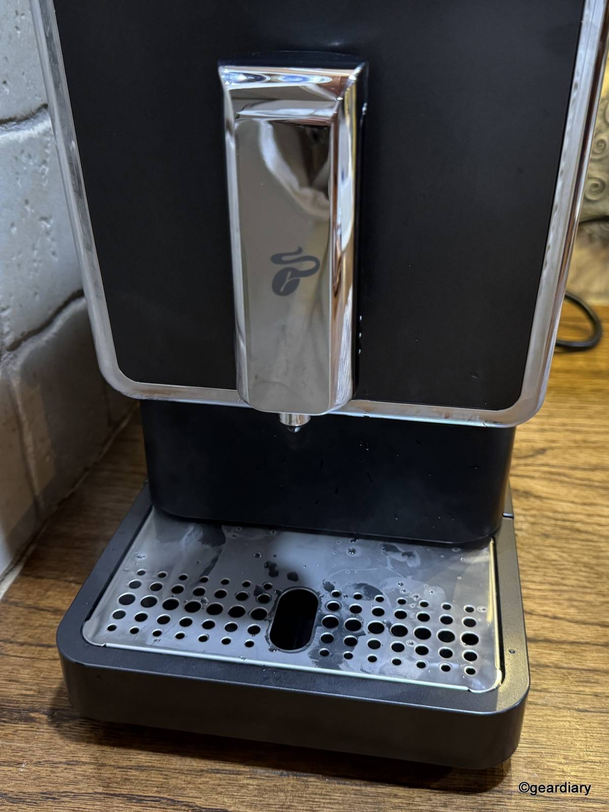 Tchibo Bean-to-Brew Coffee Machine Review: A Compact and Convenient All ...