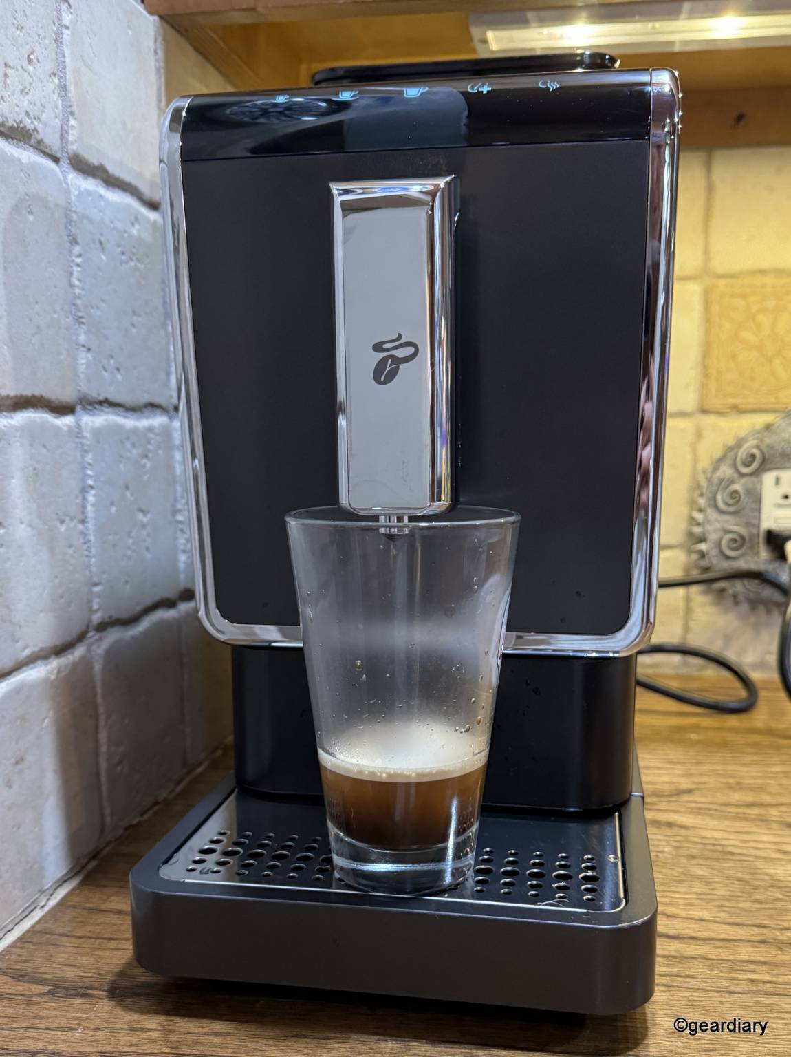 Tchibo Bean-to-Brew Coffee Machine Review: A Compact and Convenient All ...