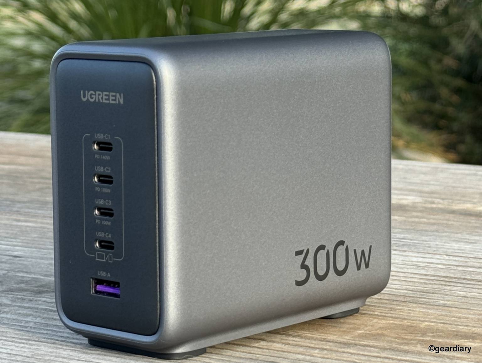 Ugreen Nexode 300W USB-C GaN Desktop Charger Review: So Powerful It Can ...