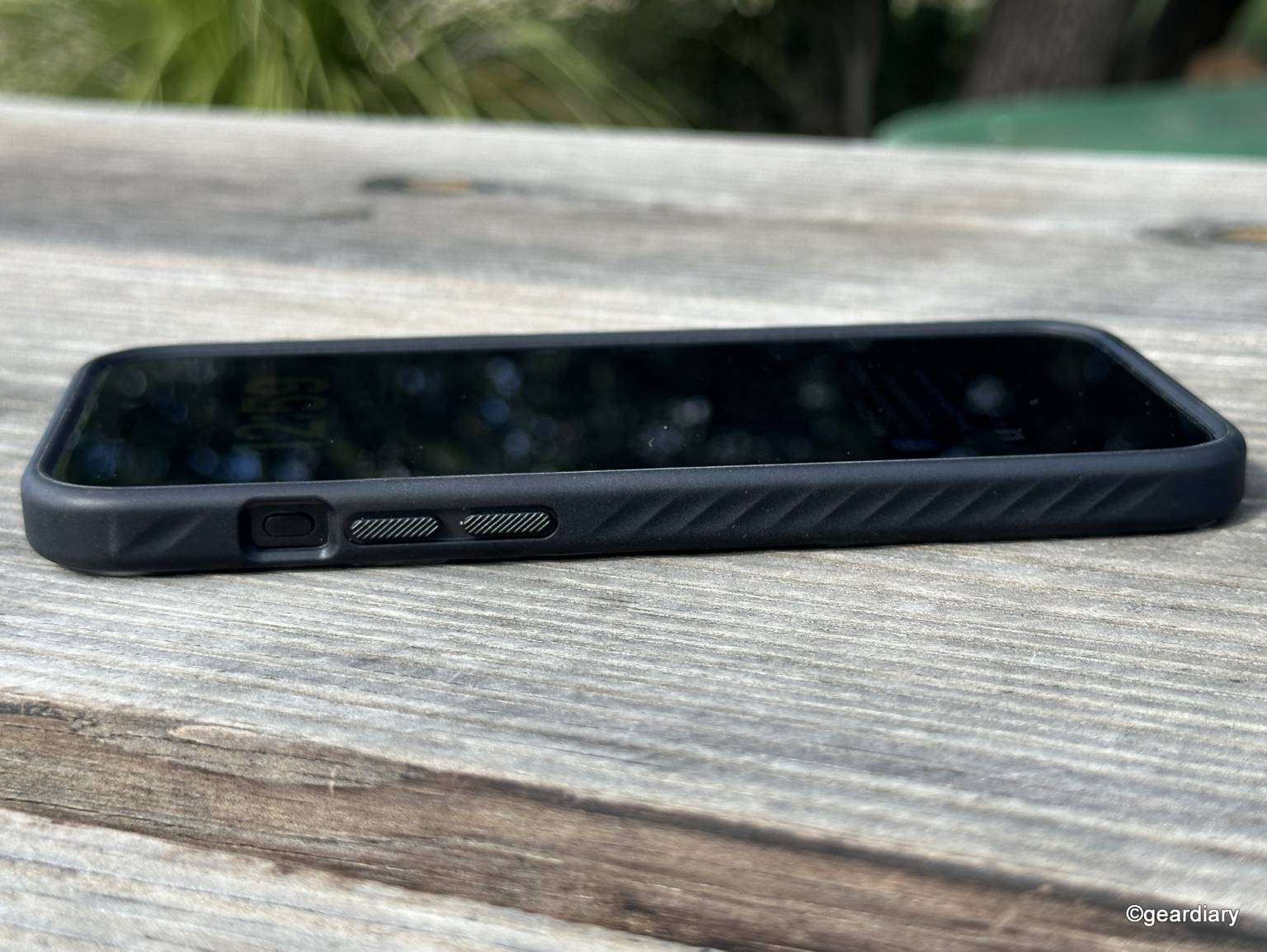 Got a New iPhone 15? These 6 Incipio Cases Will Protect It in Style ...